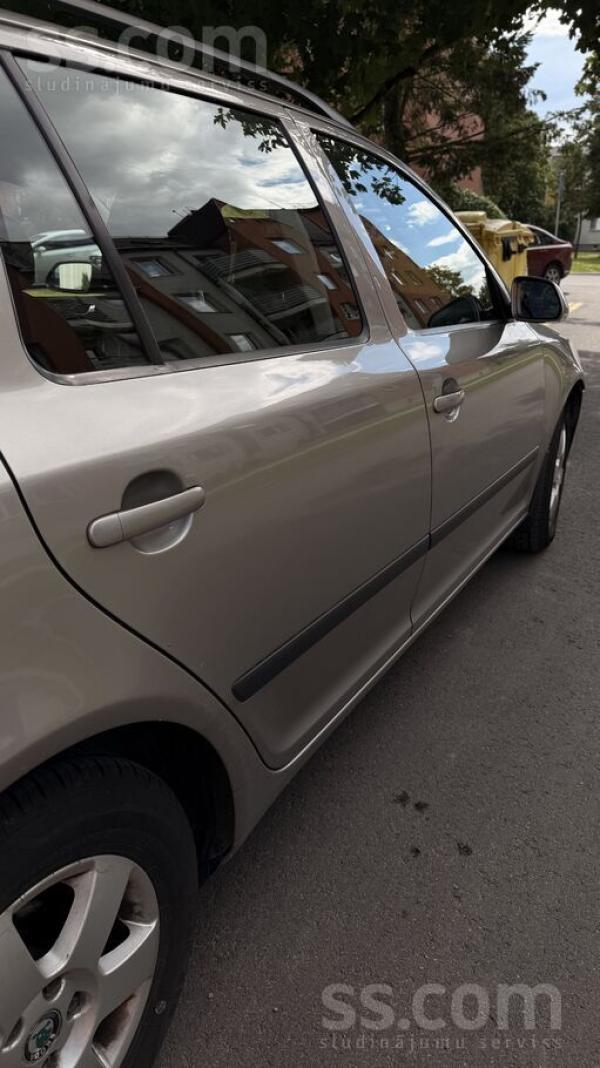 Pelēks Skoda Octavia 2006 Rīga, ar dzinēja tilpumu 1.90 L un nobraukumu 200 tūkst. km par 1850 €, foto 6 vietnē AUTOMOTO.COM.LV