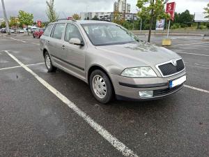 Pelēks Skoda Octavia 2006 Viļņa, ar dzinēja tilpumu 2.00 L un nobraukumu 328 tūkst. km par 1150 €, foto 3 vietnē AUTOMOTO.COM.LV