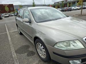 Pelēks Skoda Octavia 2006 Viļņa, ar dzinēja tilpumu 2.00 L un nobraukumu 328 tūkst. km par 1150 €, foto 19 vietnē AUTOMOTO.COM.LV