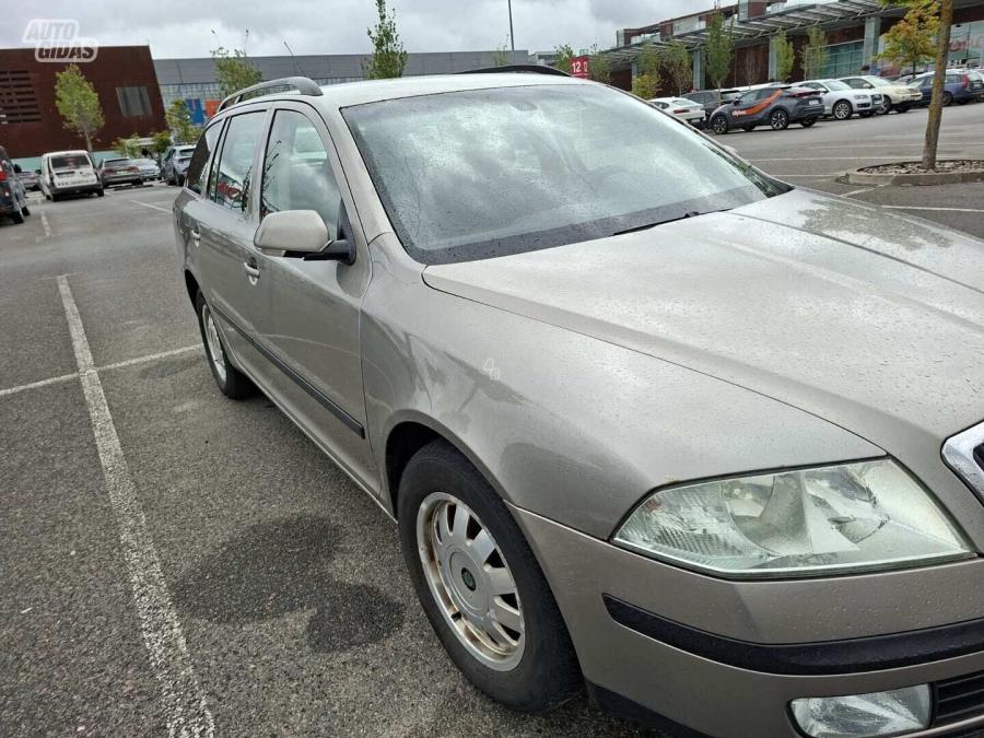 Pelēks Skoda Octavia 2006 Viļņa, ar dzinēja tilpumu 2.00 L un nobraukumu 328 tūkst. km par 1150 €, foto 19 vietnē AUTOMOTO.COM.LV