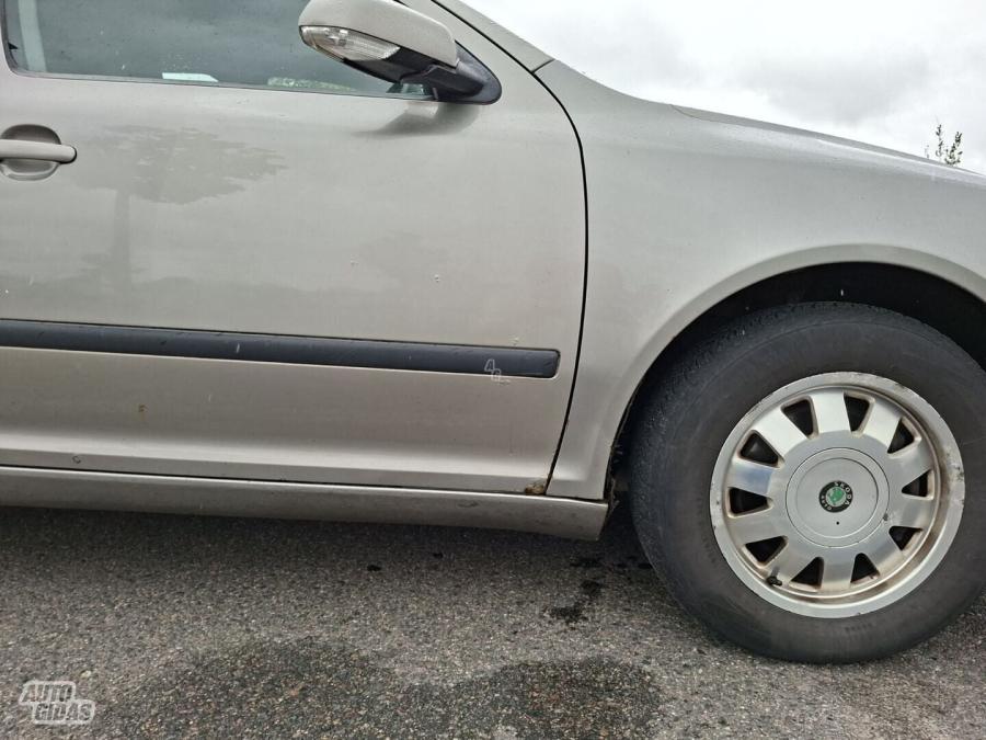 Pelēks Skoda Octavia 2006 Viļņa, ar dzinēja tilpumu 2.00 L un nobraukumu 328 tūkst. km par 1150 €, foto 20 vietnē AUTOMOTO.COM.LV