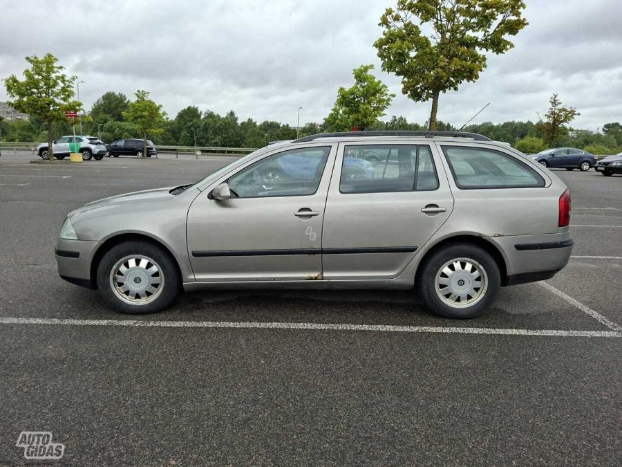 Pelēks Skoda Octavia 2006 Viļņa, ar dzinēja tilpumu 2.00 L un nobraukumu 328 tūkst. km par 1150 €, foto 22 vietnē AUTOMOTO.COM.LV