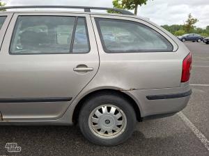 Pelēks Skoda Octavia 2006 Viļņa, ar dzinēja tilpumu 2.00 L un nobraukumu 328 tūkst. km par 1150 €, foto 23 vietnē AUTOMOTO.COM.LV