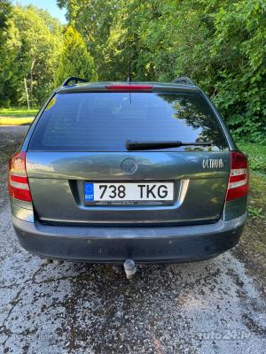 Pelēks Skoda Octavia 2006 Rakvere, ar dzinēja tilpumu 2.00 L un nobraukumu 369 tūkst. km par 1499 €, foto 5 vietnē AUTOMOTO.COM.LV