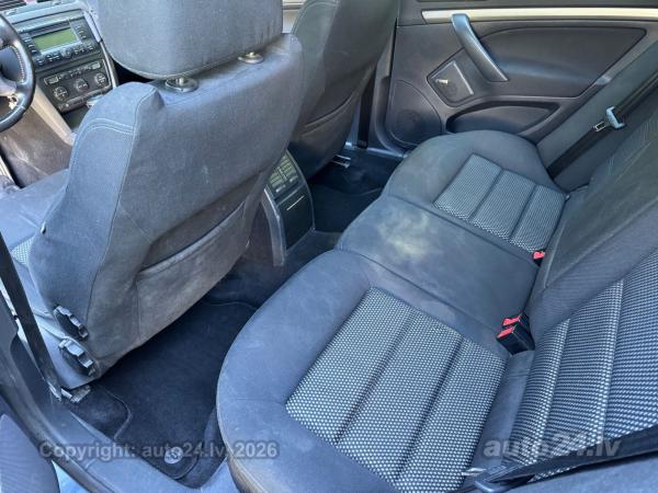 Grey Skoda Octavia 2006 in Rakvere, with an engine capacity of 2.00 L and mileage of 369 thousand km for 1499 €, photo 8 on AUTOMOTO.COM.LV