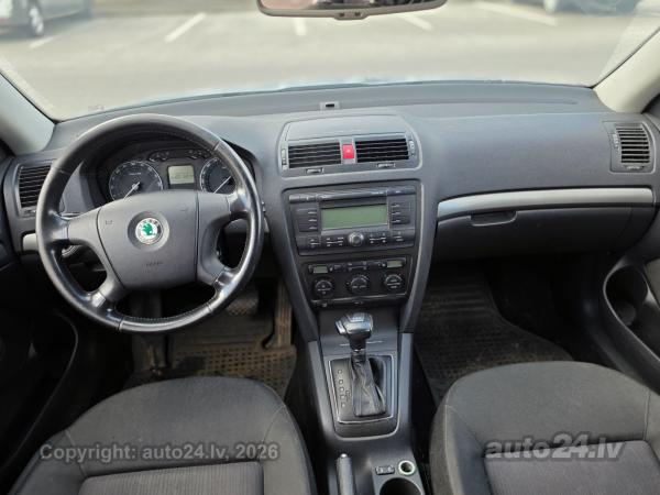 Pelēks Skoda Octavia 2006 Tartu, ar dzinēja tilpumu 2.00 L un nobraukumu 391 tūkst. km par 599 €, foto 7 vietnē AUTOMOTO.COM.LV