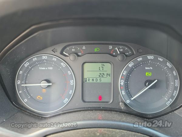 Pelēks Skoda Octavia 2006 Tartu, ar dzinēja tilpumu 2.00 L un nobraukumu 391 tūkst. km par 599 €, foto 9 vietnē AUTOMOTO.COM.LV