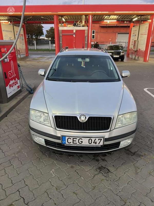 Grey Skoda Octavia 2006 in Kaunas, with an engine capacity of 1.90 L and mileage of 516 thousand km for 1350 €, photo 1 on AUTOMOTO.COM.LV