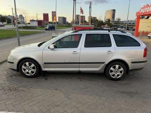 Grey Skoda Octavia 2006 in Kaunas, with an engine capacity of 1.90 L and mileage of 516 thousand km for 1350 €, photo 4 on AUTOMOTO.COM.LV