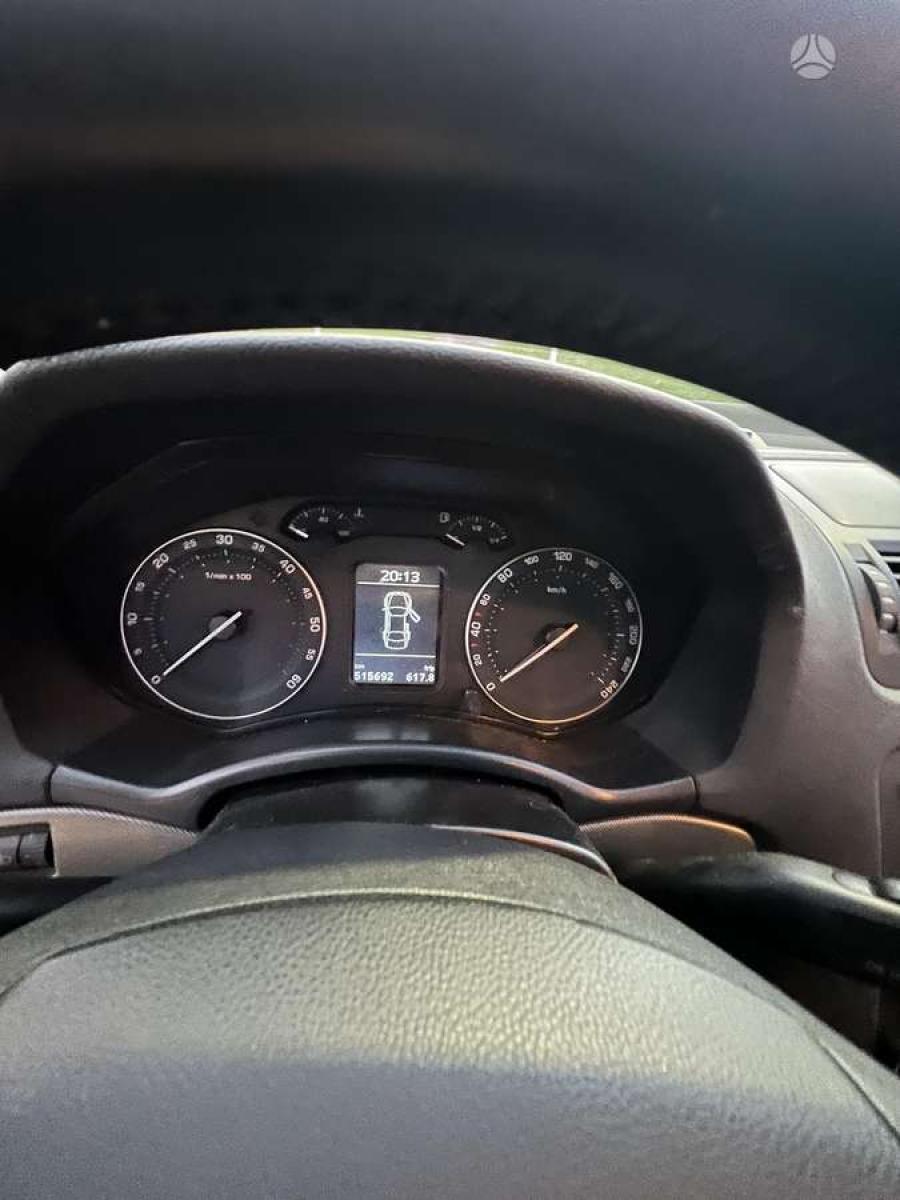 Grey Skoda Octavia 2006 in Kaunas, with an engine capacity of 1.90 L and mileage of 516 thousand km for 1350 €, photo 10 on AUTOMOTO.COM.LV