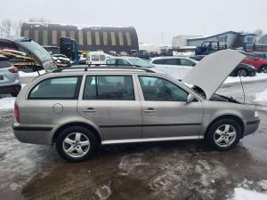 Grey Skoda Octavia 2007 in Marijampole, with an engine capacity of 1.60 L and mileage of 140 thousand km for 1999 €, photo 3 on AUTOMOTO.COM.LV