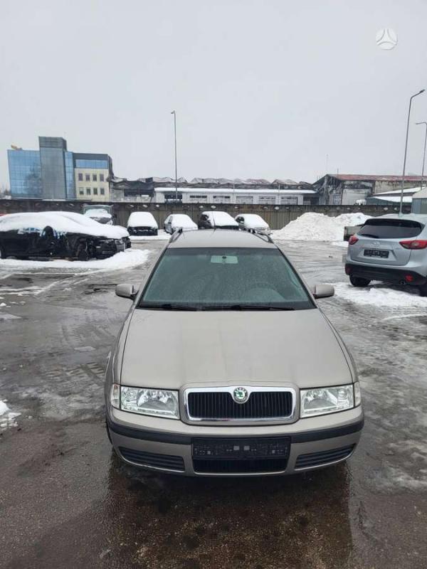 Grey Skoda Octavia 2007 in Marijampole, with an engine capacity of 1.60 L and mileage of 140 thousand km for 1999 €, photo 6 on AUTOMOTO.COM.LV