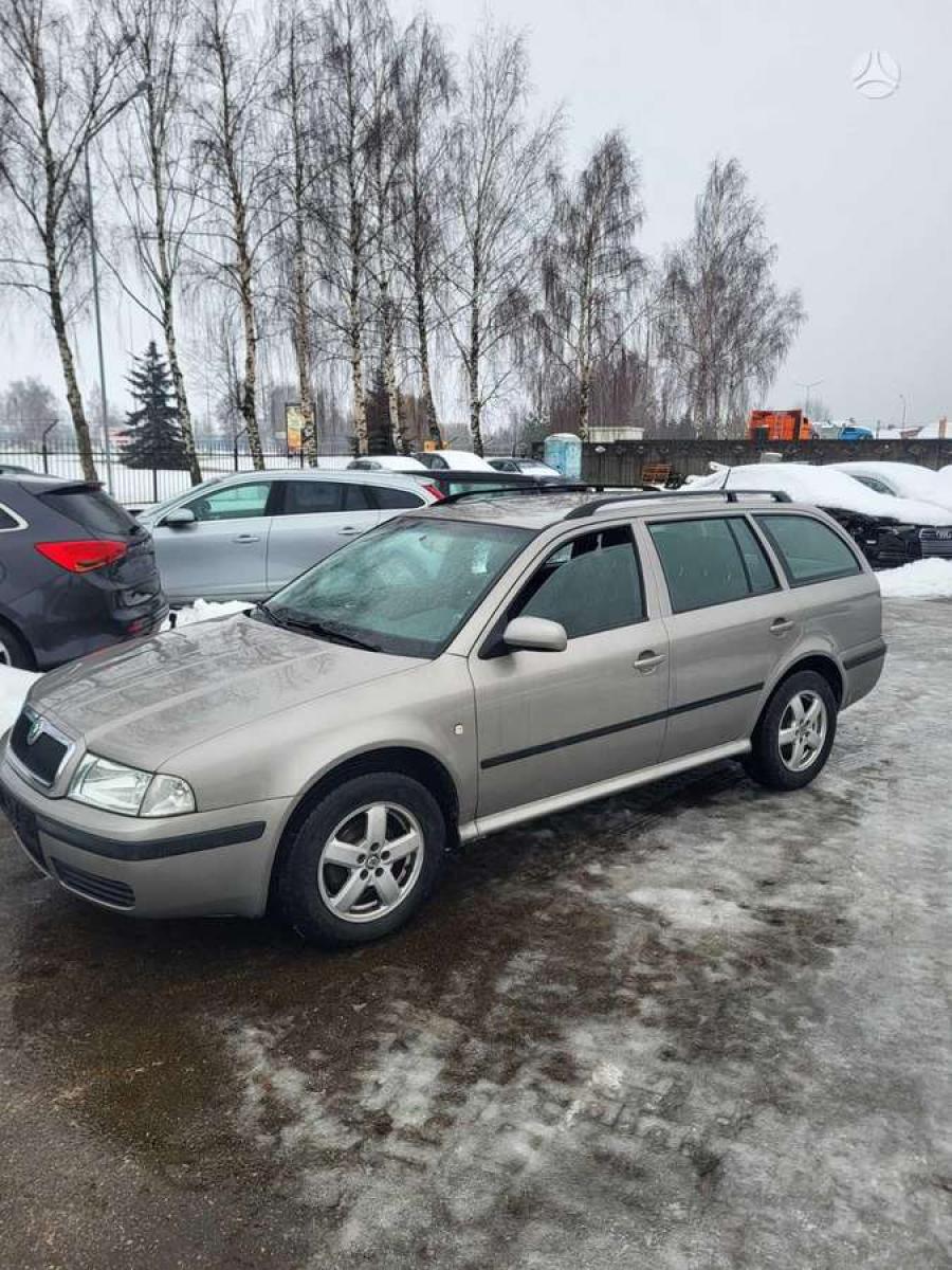 Grey Skoda Octavia 2007 in Marijampole, with an engine capacity of 1.60 L and mileage of 140 thousand km for 1999 €, photo 7 on AUTOMOTO.COM.LV