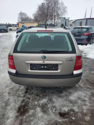 Grey Skoda Octavia 2007 in Marijampole, with an engine capacity of 1.60 L and mileage of 140 thousand km for 1999 €, photo 9 on AUTOMOTO.COM.LV
