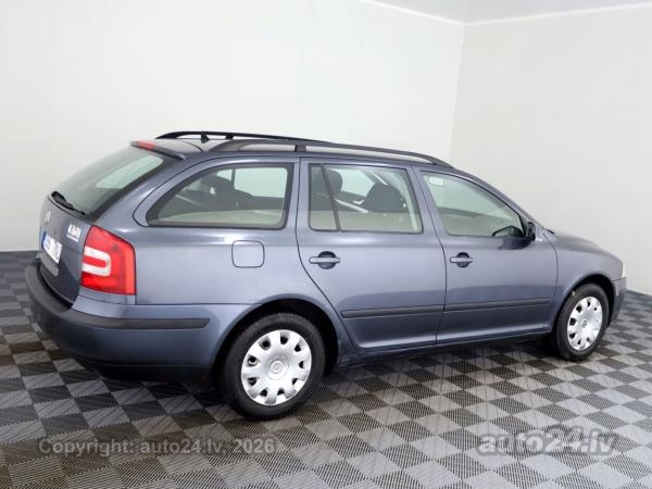 Pelēks Skoda Octavia 2007 Tallina, ar dzinēja tilpumu 1.60 L un nobraukumu 253 tūkst. km par 1499 €, foto 3 vietnē AUTOMOTO.COM.LV