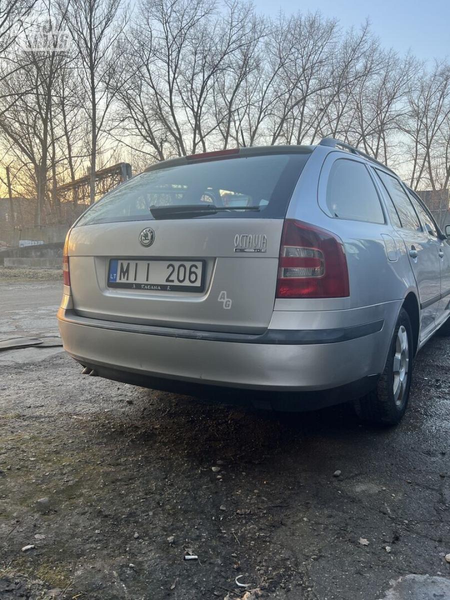 Pelēks Skoda Octavia 2007 Klaipėda, ar dzinēja tilpumu 1.90 L un nobraukumu 458 tūkst. km par 2100 €, foto 1 vietnē AUTOMOTO.COM.LV