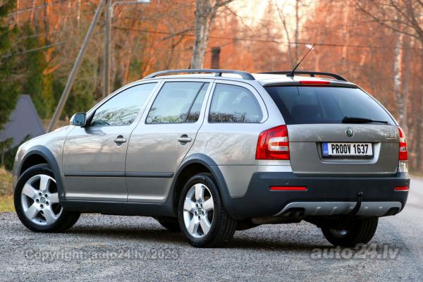 Grey Skoda Octavia 2007 in Viljandi, with an engine capacity of 2.00 L and mileage of 223 thousand km for 5990 €, photo 4 on AUTOMOTO.COM.LV
