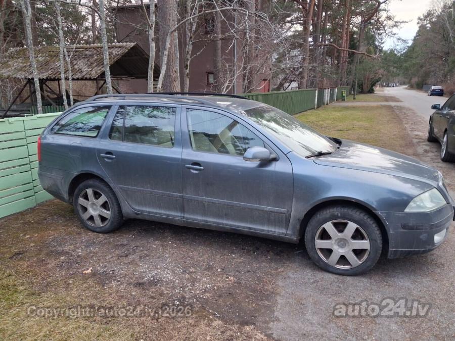Pelēks Skoda Octavia 2007 Tallina, ar dzinēja tilpumu 1.60 L un nobraukumu 240 tūkst. km par 500 €, foto 2 vietnē AUTOMOTO.COM.LV