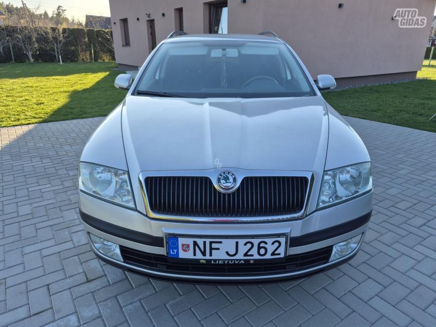 Grey Skoda Octavia 2007 in Jonava, with an engine capacity of 1.90 L and mileage of 283 thousand km for 2000 €, photo 3 on AUTOMOTO.COM.LV