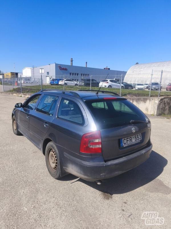Grey Skoda Octavia 2007 in Kaunas, with an engine capacity of 1.90 L and mileage of 325 thousand km for 650 €, photo 4 on AUTOMOTO.COM.LV