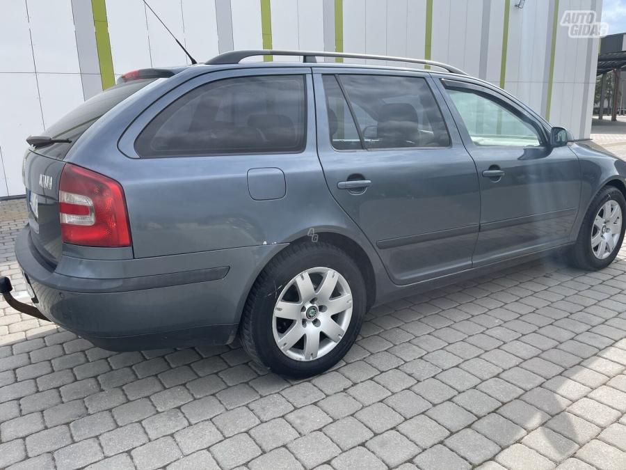 Grey Skoda Octavia 2007 in Vilnius, with an engine capacity of 2.00 L and mileage of 250 thousand km for 1700 €, photo 13 on AUTOMOTO.COM.LV