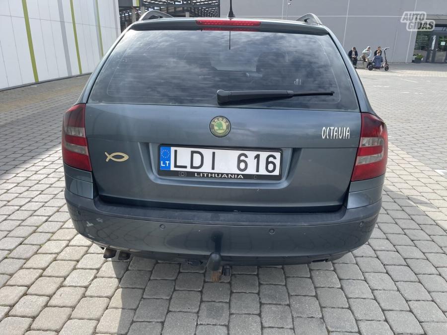 Grey Skoda Octavia 2007 in Vilnius, with an engine capacity of 2.00 L and mileage of 250 thousand km for 1700 €, photo 14 on AUTOMOTO.COM.LV