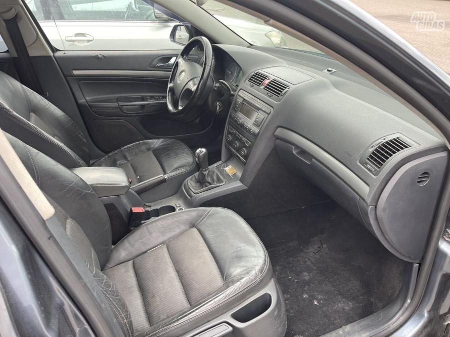 Grey Skoda Octavia 2007 in Vilnius, with an engine capacity of 2.00 L and mileage of 250 thousand km for 1700 €, photo 28 on AUTOMOTO.COM.LV