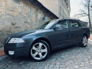 Grey Skoda Octavia 2007 in Cesis, with an engine capacity of 1.90 L and mileage of 0 thousand km for 2490 €, photo 5 on AUTOMOTO.COM.LV