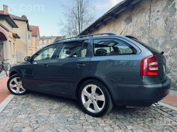 Grey Skoda Octavia 2007 in Cesis, with an engine capacity of 1.90 L and mileage of 0 thousand km for 2490 €, photo 8 on AUTOMOTO.COM.LV