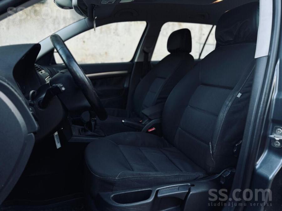 Grey Skoda Octavia 2007 in Cesis, with an engine capacity of 1.90 L and mileage of 0 thousand km for 2490 €, photo 12 on AUTOMOTO.COM.LV
