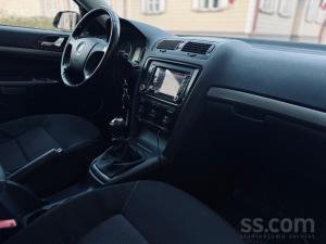 Grey Skoda Octavia 2007 in Cesis, with an engine capacity of 1.90 L and mileage of 0 thousand km for 2490 €, photo 13 on AUTOMOTO.COM.LV