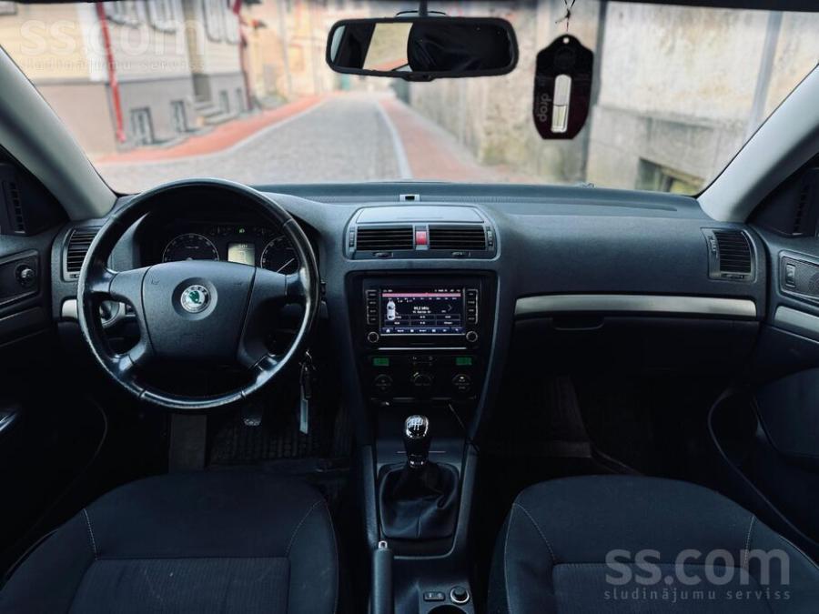 Grey Skoda Octavia 2007 in Cesis, with an engine capacity of 1.90 L and mileage of 0 thousand km for 2490 €, photo 14 on AUTOMOTO.COM.LV
