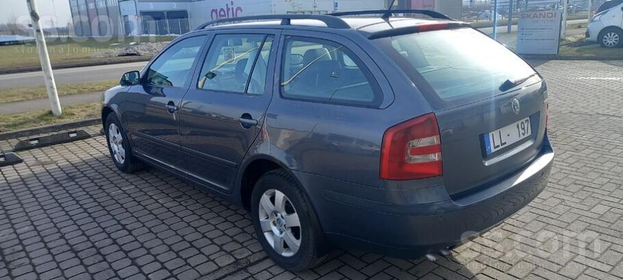Pelēks Skoda Octavia 2007 Liepāja, ar dzinēja tilpumu 1.90 L un nobraukumu 330 tūkst. km par 2700 €, foto 5 vietnē AUTOMOTO.COM.LV