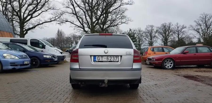Pelēks Skoda Octavia 2007 Valmiera, ar dzinēja tilpumu 1.90 L un nobraukumu 345 tūkst. km par 1300 €, foto 5 vietnē AUTOMOTO.COM.LV