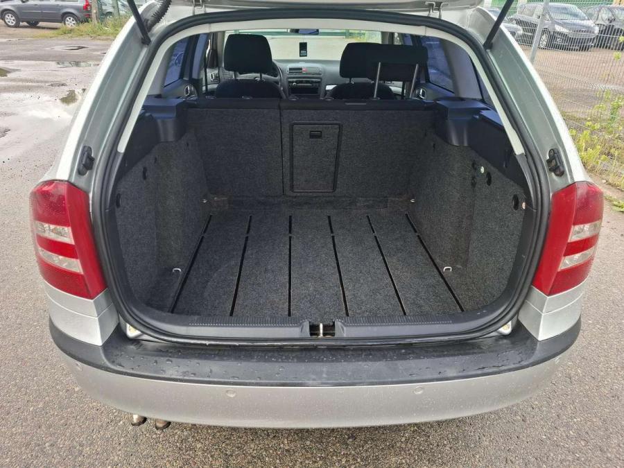 Grey Skoda Octavia 2007 in Prienai, with an engine capacity of 1.90 L and mileage of 253 thousand km for 2200 €, photo 6 on AUTOMOTO.COM.LV