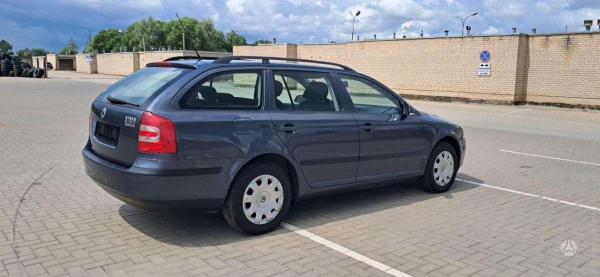 Pelēks Skoda Octavia 2007 Marijampole, ar dzinēja tilpumu 1.60 L un nobraukumu 0 tūkst. km par 2499 €, foto 10 vietnē AUTOMOTO.COM.LV