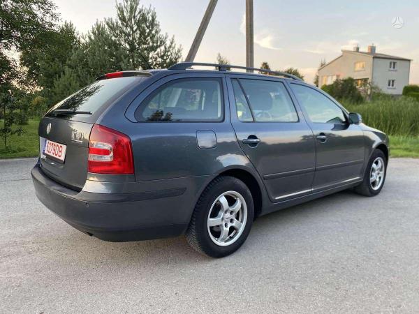 Pelēks Skoda Octavia 2007 Biržai, ar dzinēja tilpumu 1.90 L un nobraukumu 297 tūkst. km par 2350 €, foto 3 vietnē AUTOMOTO.COM.LV
