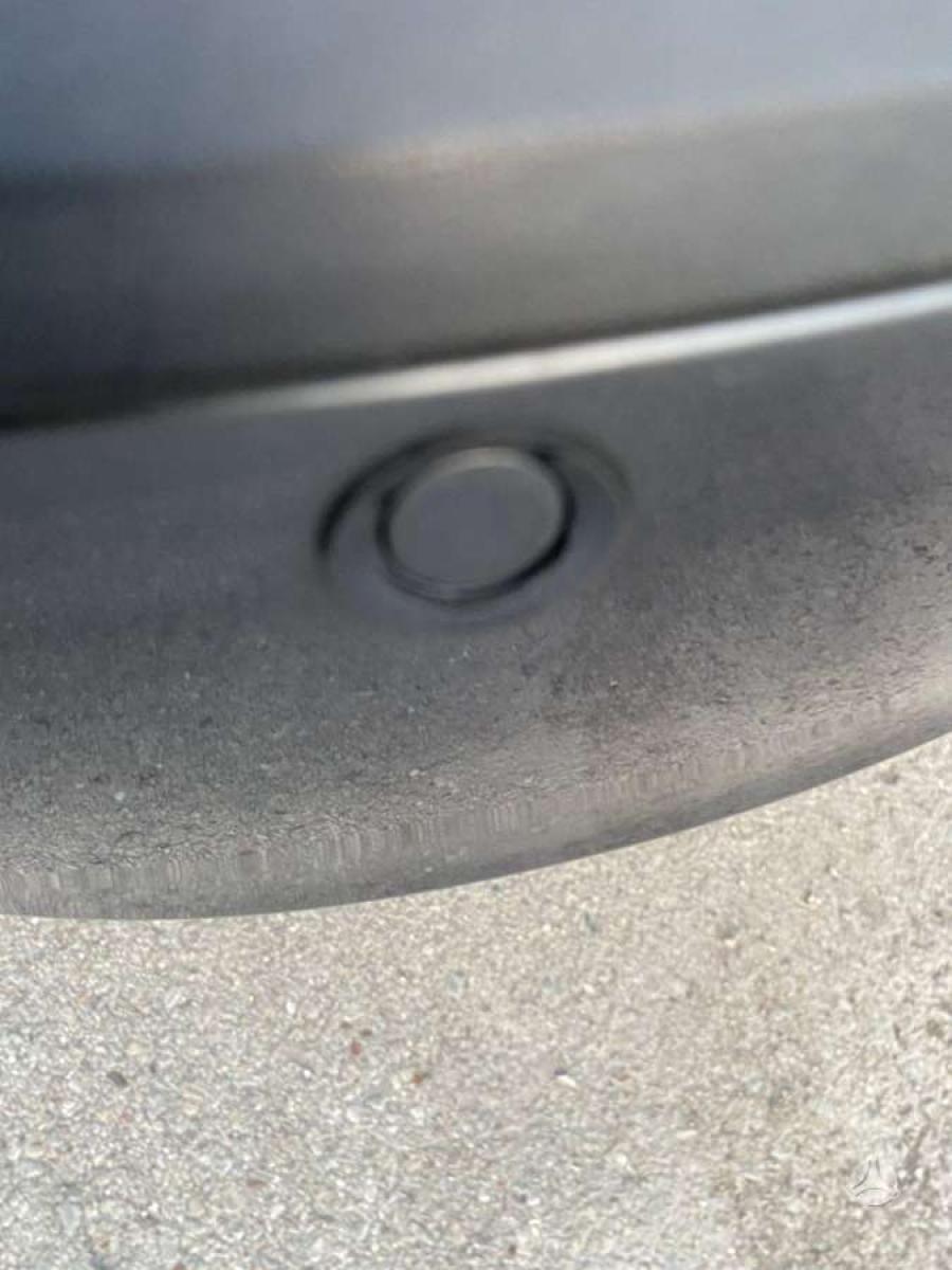 Grey Skoda Octavia 2007 in Birzai, with an engine capacity of 1.90 L and mileage of 297 thousand km for 2350 €, photo 9 on AUTOMOTO.COM.LV