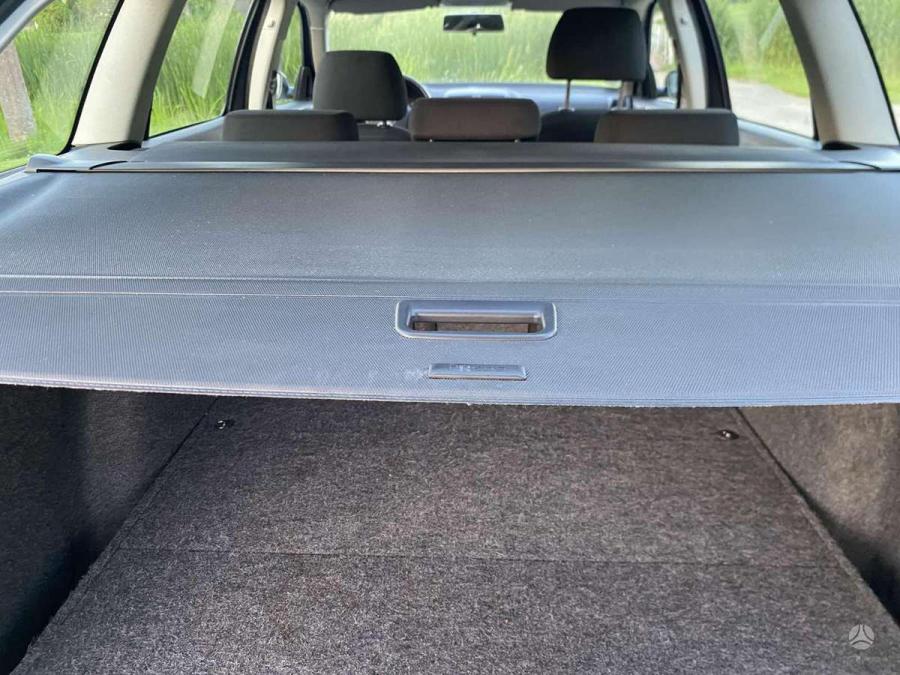 Grey Skoda Octavia 2007 in Birzai, with an engine capacity of 1.90 L and mileage of 297 thousand km for 2350 €, photo 13 on AUTOMOTO.COM.LV