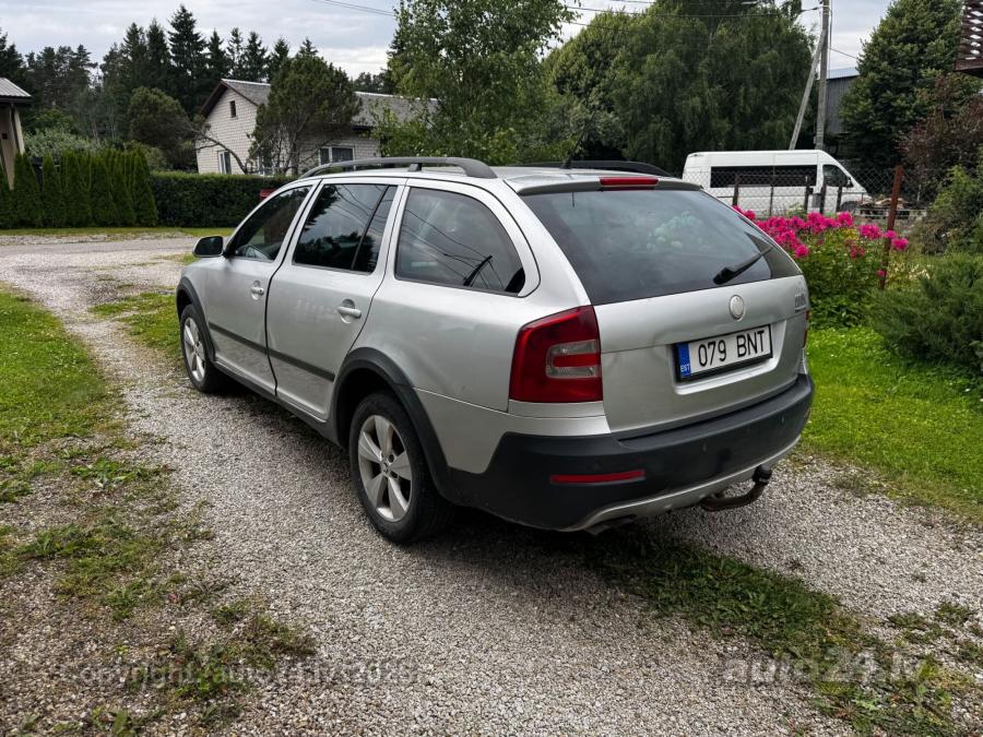 Pelēks Skoda Octavia 2007 Tallina, ar dzinēja tilpumu 2.00 L un nobraukumu 316 tūkst. km par 2499 €, foto 7 vietnē AUTOMOTO.COM.LV