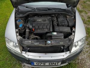 Pelēks Skoda Octavia 2007 Tallina, ar dzinēja tilpumu 2.00 L un nobraukumu 316 tūkst. km par 2499 €, foto 17 vietnē AUTOMOTO.COM.LV