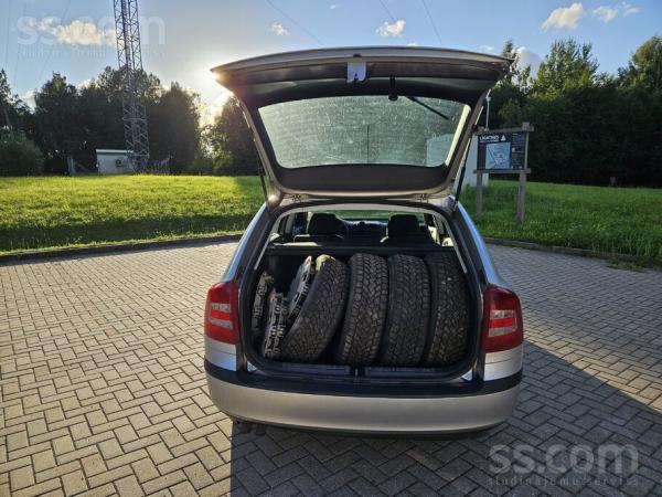 Pelēks Skoda Octavia 2007 Cēsis, ar dzinēja tilpumu 1.90 L un nobraukumu 430 tūkst. km par 750 €, foto 4 vietnē AUTOMOTO.COM.LV