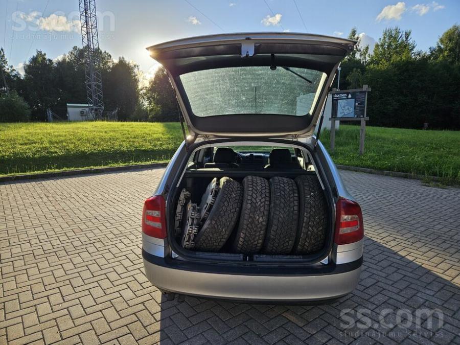 Pelēks Skoda Octavia 2007 Cēsis, ar dzinēja tilpumu 1.90 L un nobraukumu 430 tūkst. km par 750 €, foto 5 vietnē AUTOMOTO.COM.LV