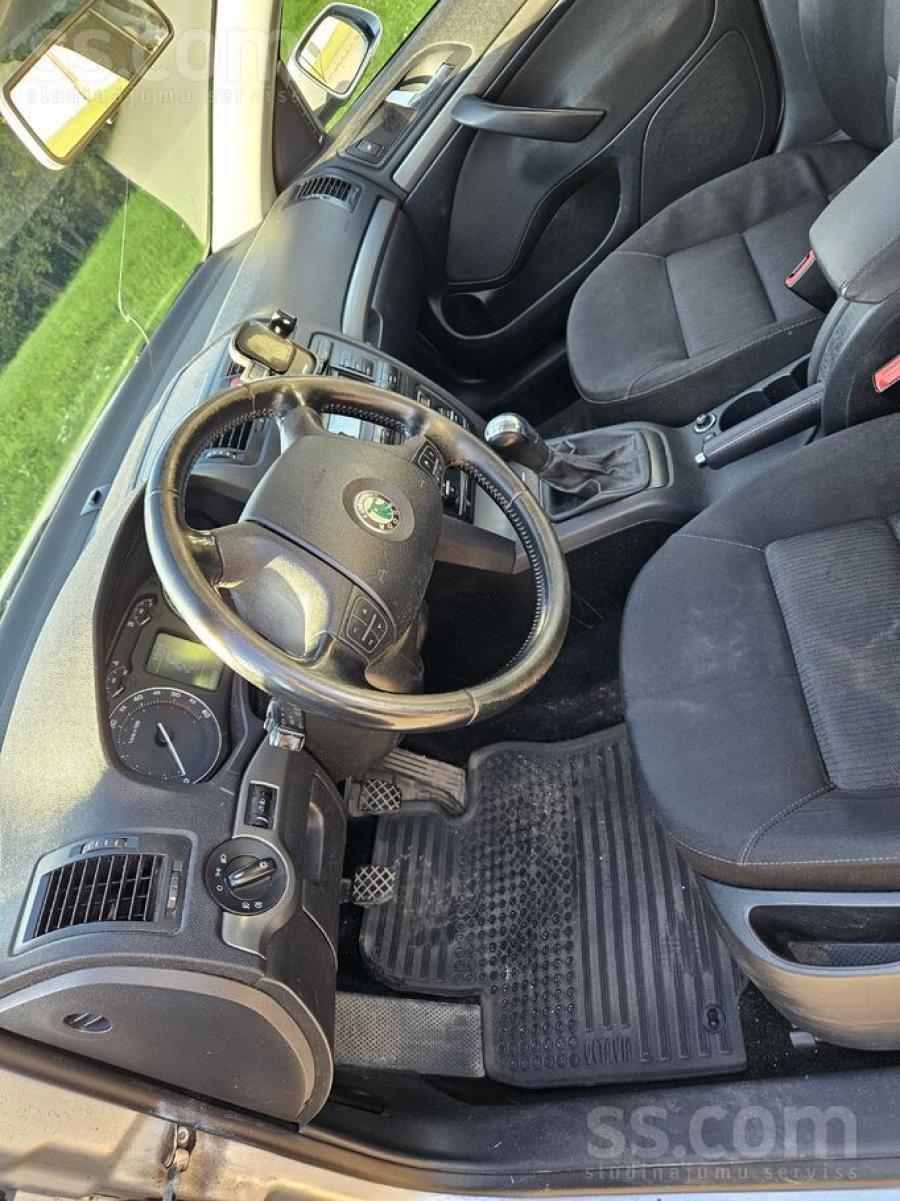 Pelēks Skoda Octavia 2007 Cēsis, ar dzinēja tilpumu 1.90 L un nobraukumu 430 tūkst. km par 750 €, foto 7 vietnē AUTOMOTO.COM.LV