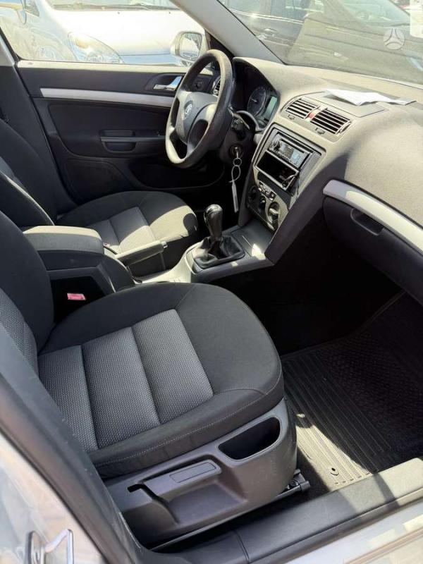 Pelēks Skoda Octavia 2007 Kauņa, ar dzinēja tilpumu 1.90 L un nobraukumu 287 tūkst. km par 2250 €, foto 6 vietnē AUTOMOTO.COM.LV
