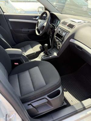 Grey Skoda Octavia 2007 in Kaunas, with an engine capacity of 1.90 L and mileage of 287 thousand km for 2250 €, photo 7 on AUTOMOTO.COM.LV