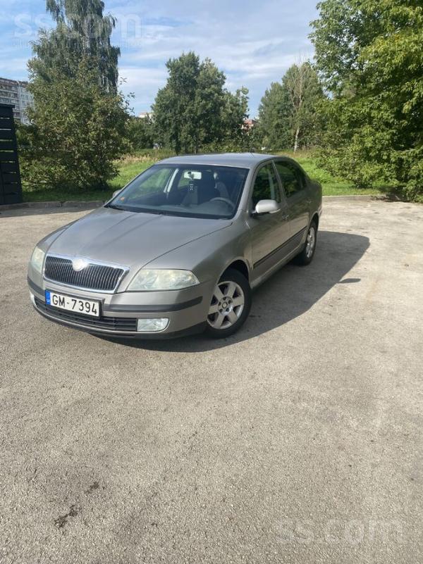 Skoda Octavia 2007 Rīga vietnē Pelēks Skoda Octavia 2007 Rīga, ar dzinēja tilpumu 2.00 L un nobraukumu 350 tūkst. km par 1000 €, foto 1 vietnē AUTOMOTO.COM.LV