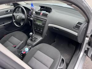 Pelēks Skoda Octavia 2007 Viļņa, ar dzinēja tilpumu 1.90 L un nobraukumu 230 tūkst. km par 1777 €, foto 11 vietnē AUTOMOTO.COM.LV