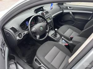 Pelēks Skoda Octavia 2007 Viļņa, ar dzinēja tilpumu 1.90 L un nobraukumu 230 tūkst. km par 1777 €, foto 12 vietnē AUTOMOTO.COM.LV