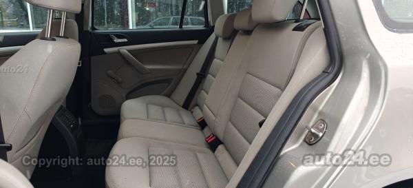 Grey Skoda Octavia 2008 in Paide, with an engine capacity of 2.00 L and mileage of 299 thousand km for 3190 €, photo 11 on AUTOMOTO.COM.LV